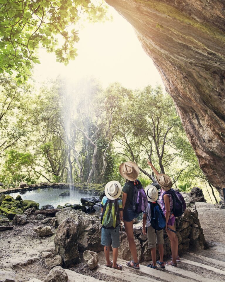 Service - Club Global Explorer