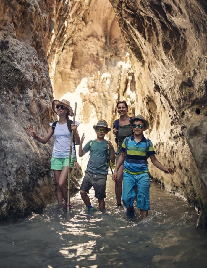 About Us - Club Global Explorer